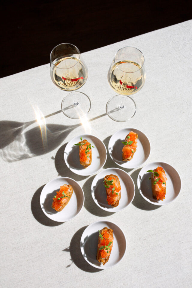 Inari sushi with marinated salmon – G.H.Mumm