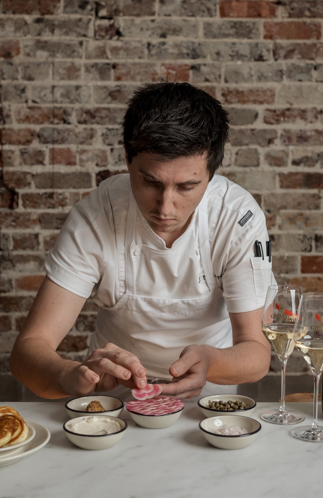 Josh Niland Toasts to Bold Beginnings with G.H.Mumm – G.H.Mumm